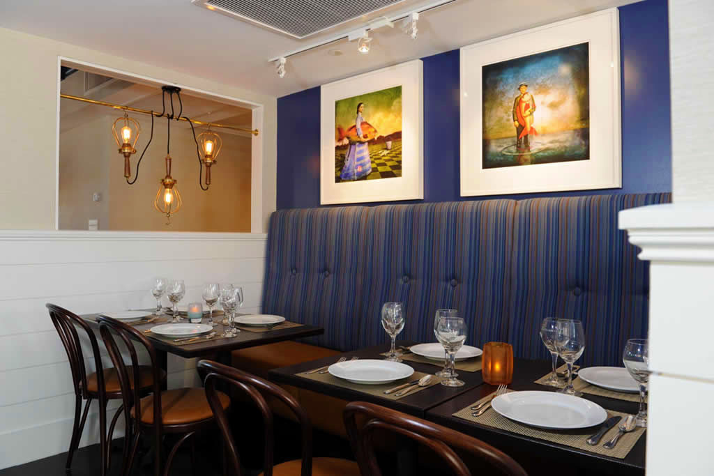 Breeze Bar and Cafe, MA | US Harbors