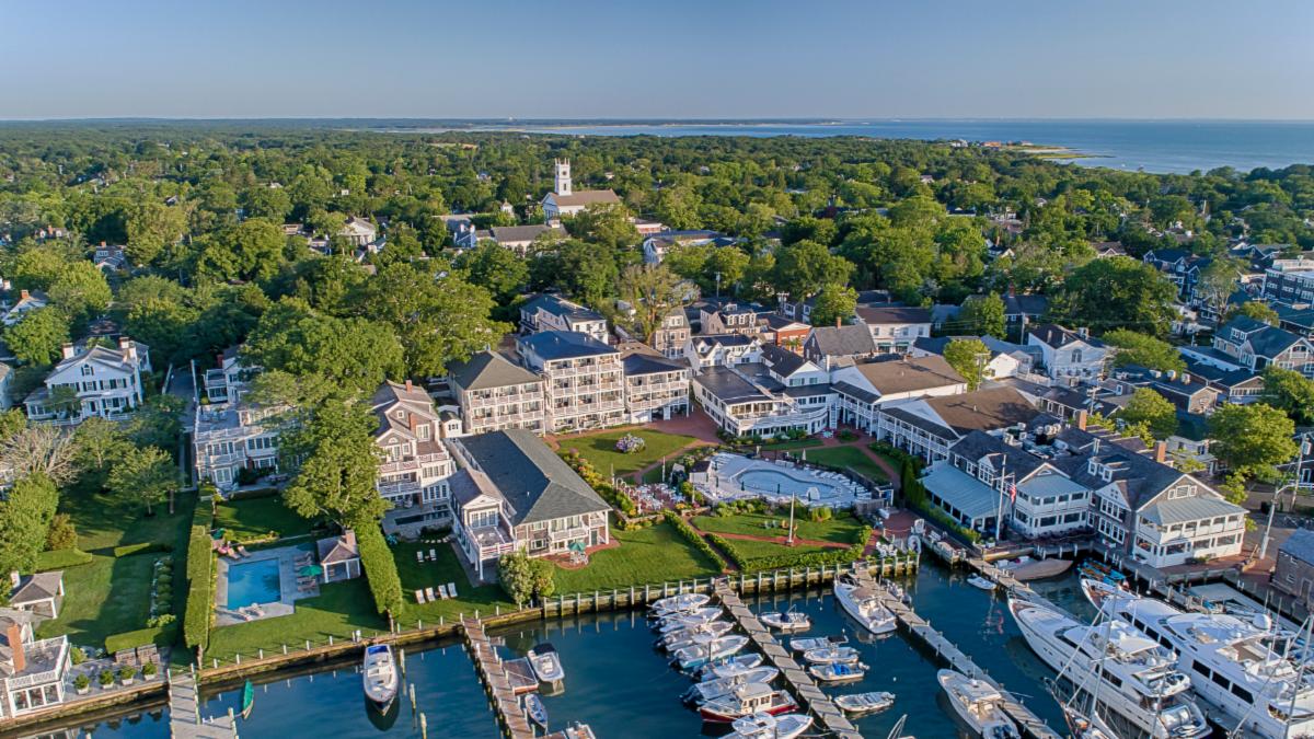 The Harborside Inn, MA | US Harbors