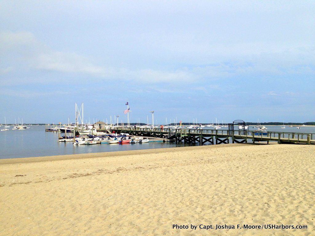 Hyannis Harbor, MA Weather, Tides, and Visitor Guide | US Harbors