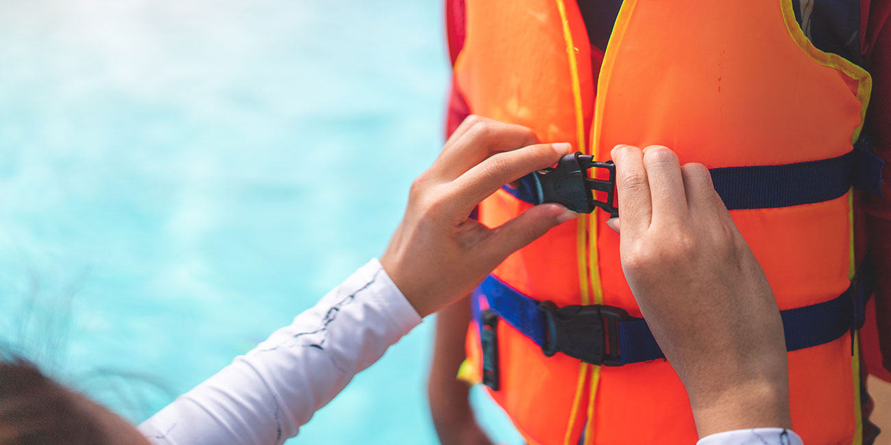 Safety 101: How to Choose the Right Life Jacket | US Harbors