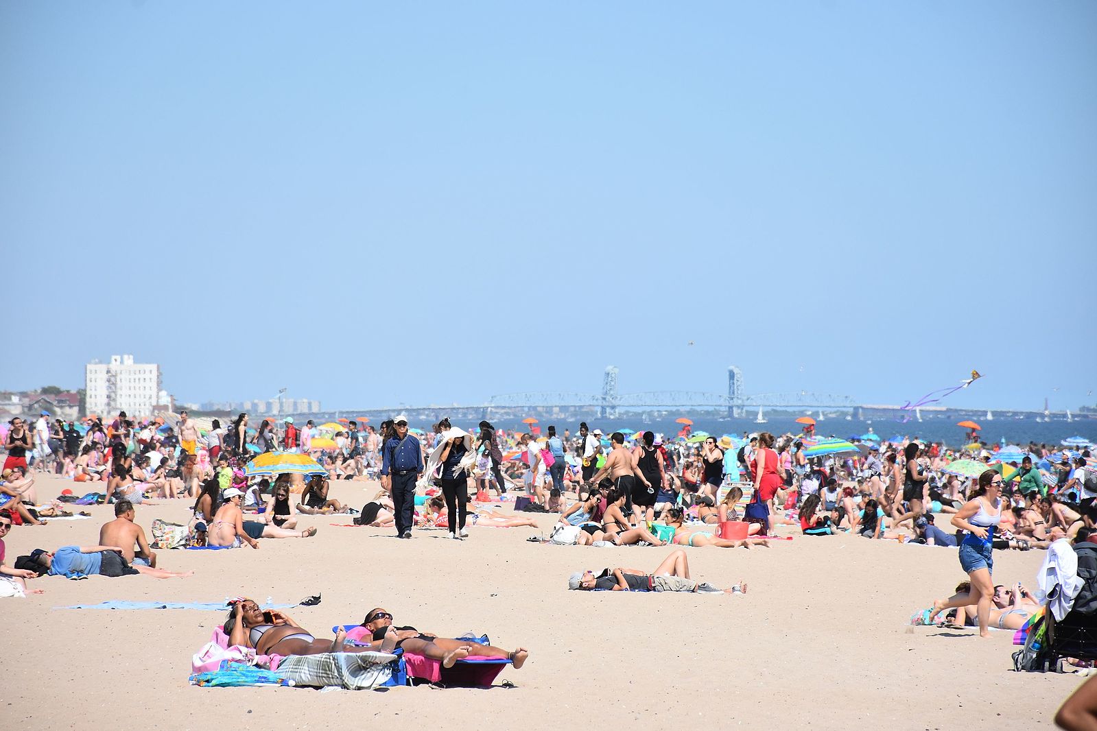 NYC to Bring Vaccines to Beaches Memorial Day Weekend | US Harbors