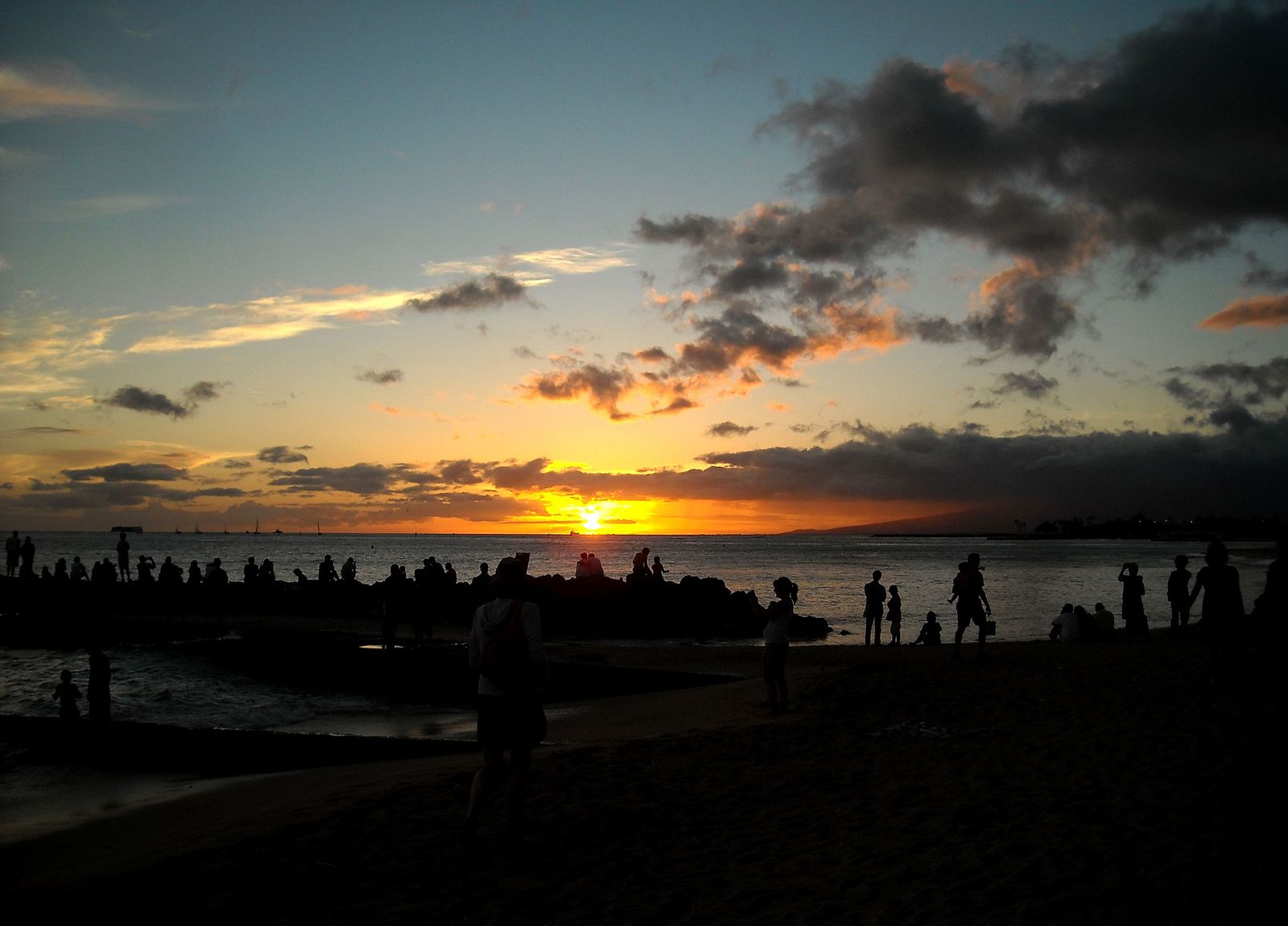 Honolulu: Summer Solstice Sound Bath on the Beach | US Harbors