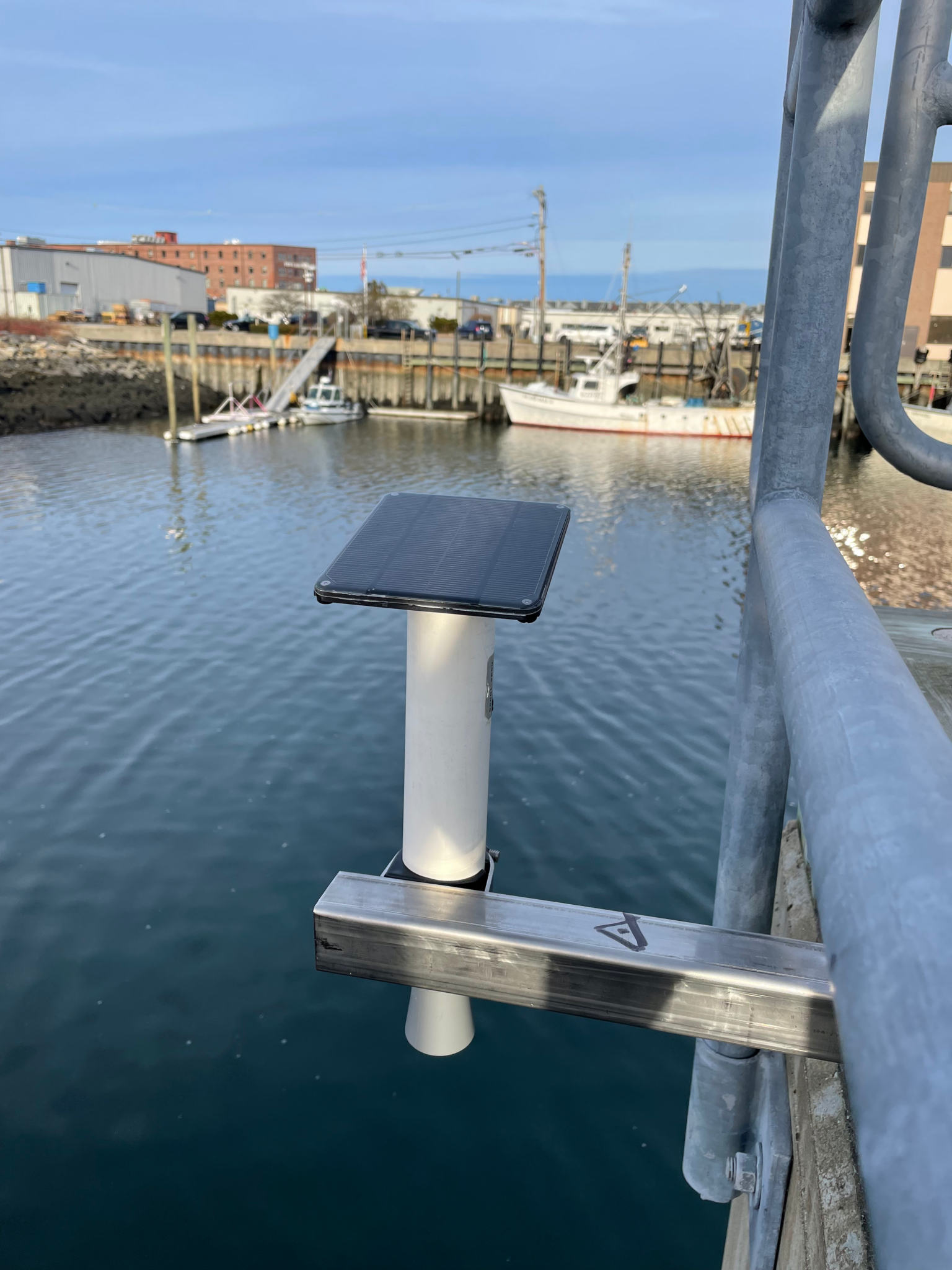The Difference Between Predicted and Observed Tides | US Harbors