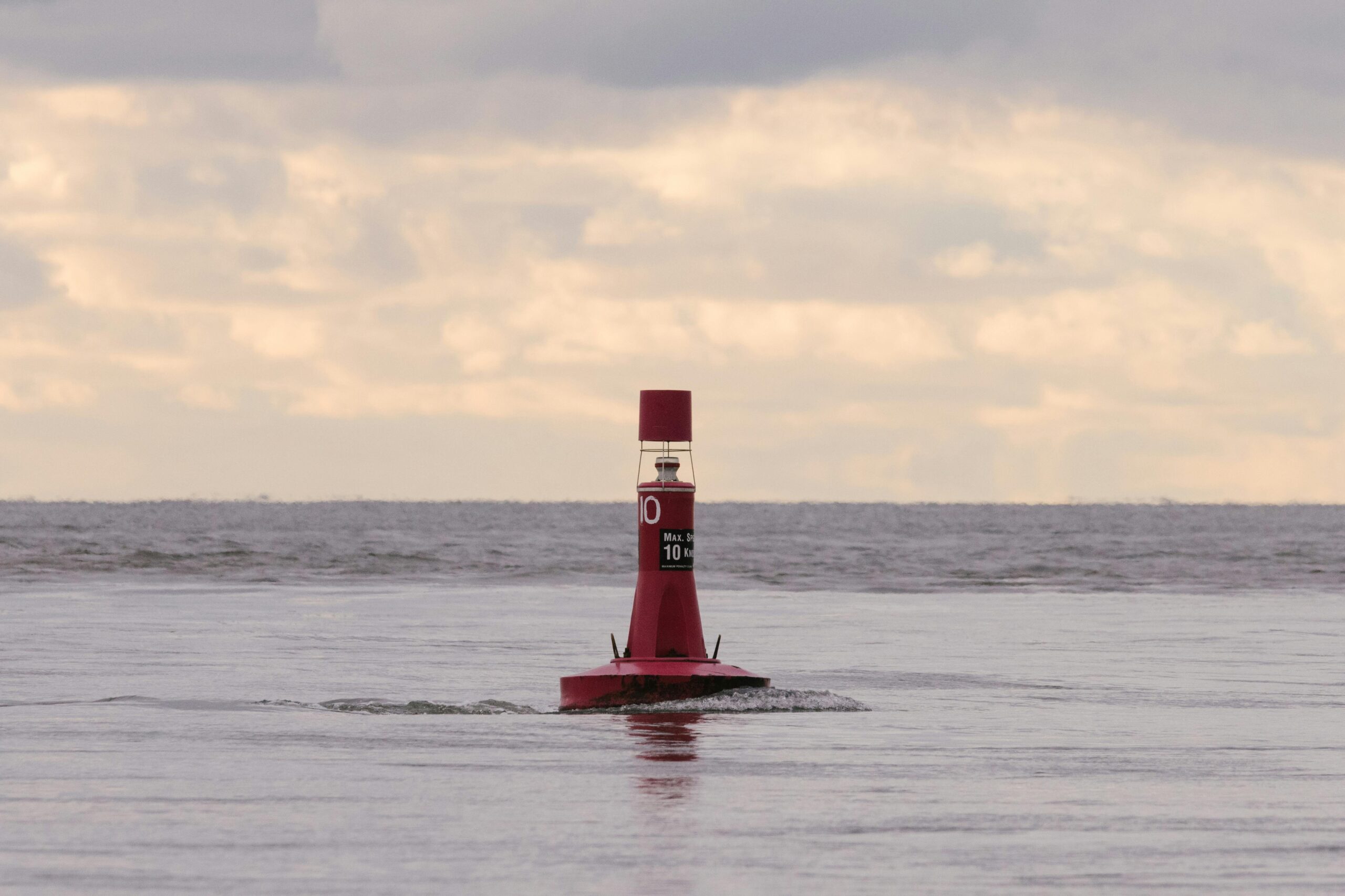Understanding Lateral Markers for Safe Navigation | US Harbors