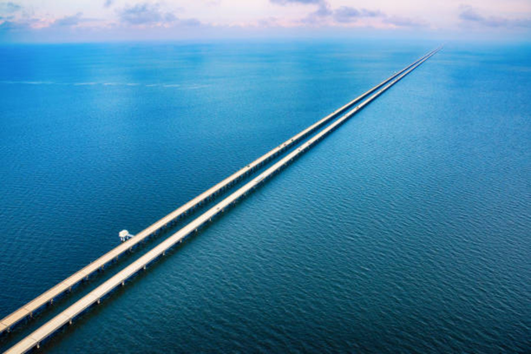 The Longest Bridge Over Water is in Louisiana | US Harbors