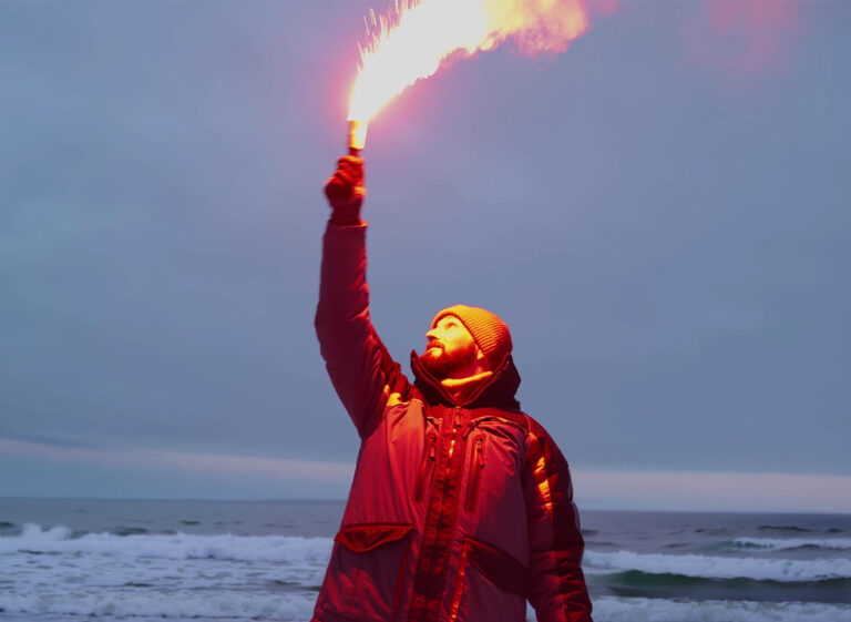 LED Flares Replacing Pyrotechnics | US Harbors